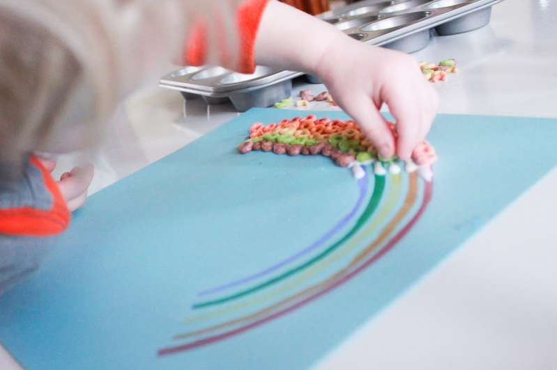 Fruit Loops Rainbow Craft with Color Matching - Hands On As We Grow®