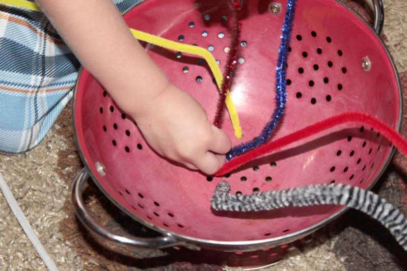 No Prep Fine Motor Pipe Cleaner Activity - Hands On As We Grow®