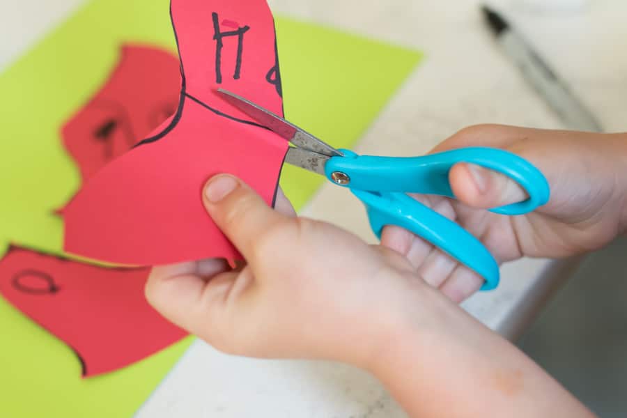 Cute Apple Name Puzzle Works on Cutting Skills