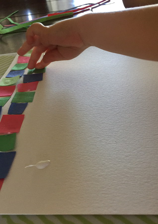 Super Simple Fine Motor Mosaic Pattern Art Activity for Kids | HOAWG