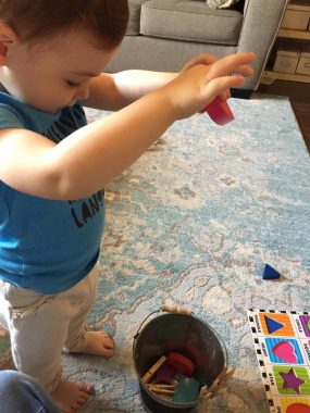 Easy Hands-On Color Matching Clothespin Game for Toddlers - HOAWG