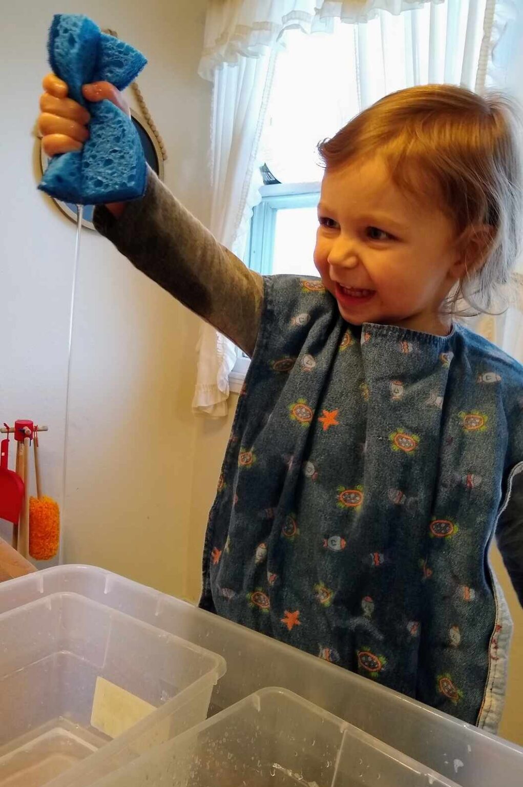 Simple Sponge Squeezing Activity to Increase Hand Grip Strength